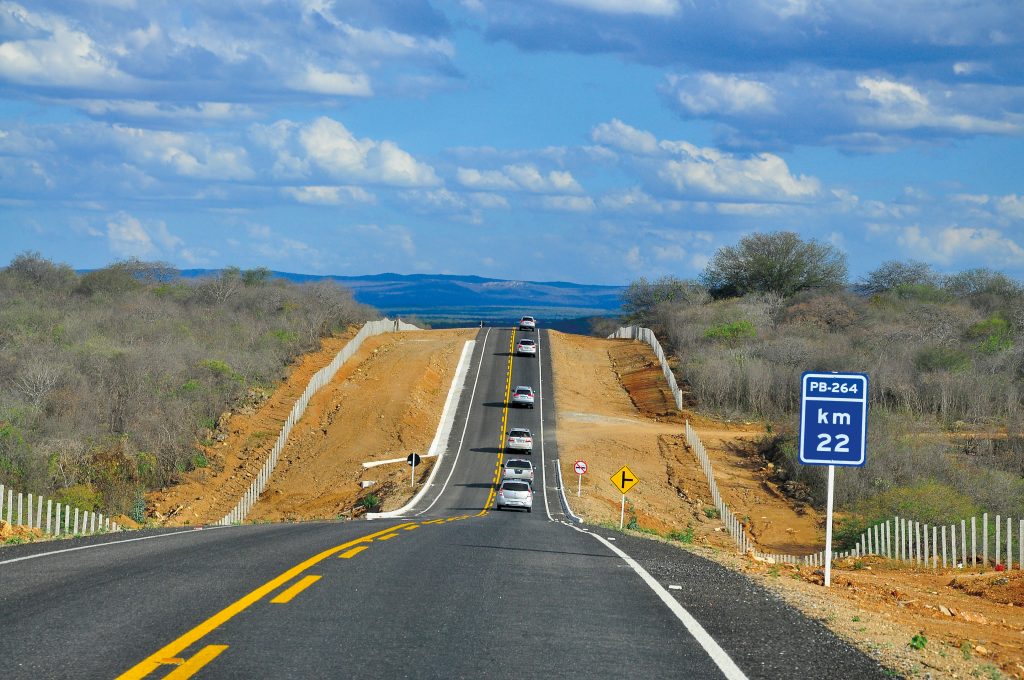 Vai pegar a estrada? Confira dicas de segurança e veja o que checar ...