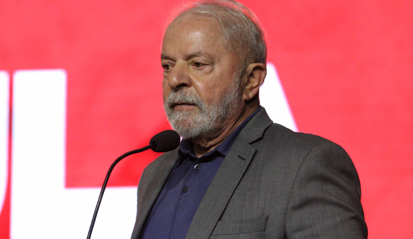 Lula sanciona lei que cria pensão para filhos de vítimas de feminicídio - F5 Online