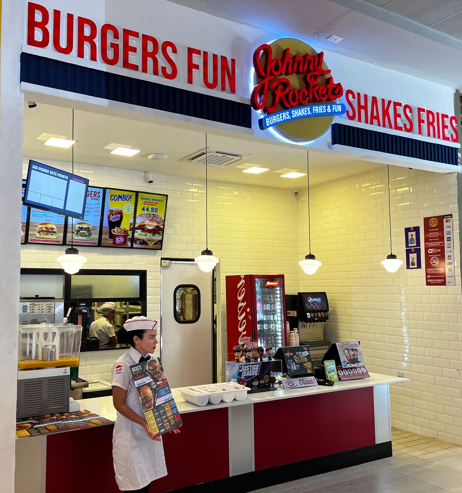 Johnny Rockets chega ao Parahyba Mall com clássicos da culinária ...